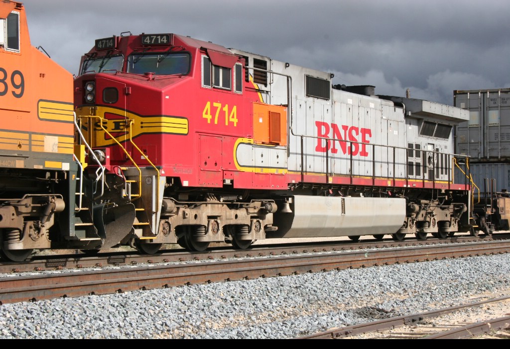BNSF 4714